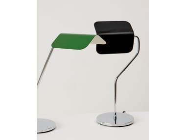 APEX TABLE Table lamp By Hay