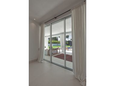 Aluminium patio door HI-FINITY By Reynaers Aluminium