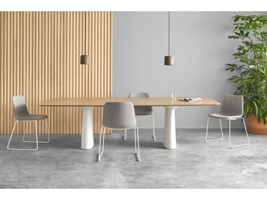 ESSENS Table base By INCLASS