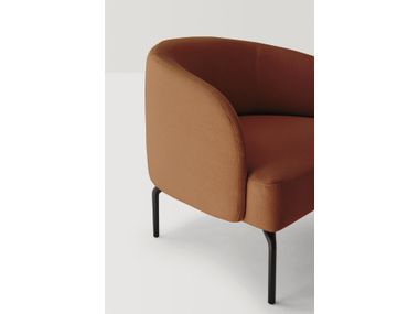 KERN Armchair By INCLASS