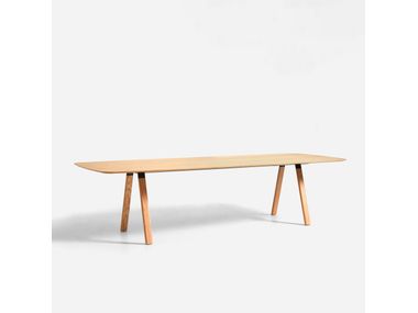 PLANIA Table By INCLASS