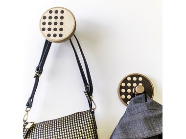 INVERSO POINT WARM Coat rack By LIGNIS®