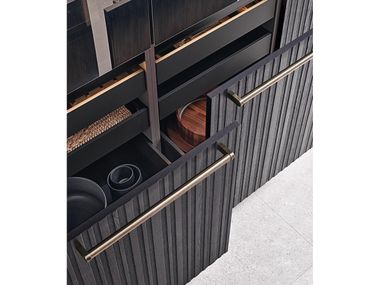 ITALIA + FRAME SYSTEM Kitchen in stainless steel and wood with double ...