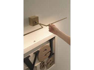 YPSILON Wall lamp By Icone