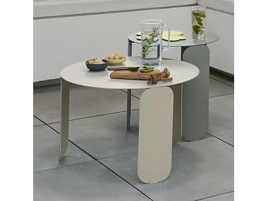 FERMOB - BEBOP NUTMEG Round aluminium garden side table By In Stock ...
