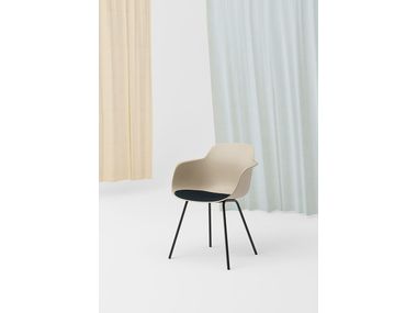 SICLA 4 LEGS Polypropylene chair with armrests By Infiniti