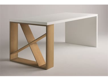 J-TABLE Table By Casamania & Horm