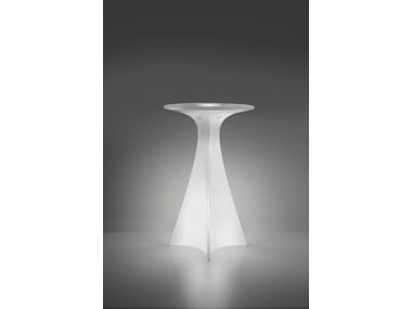 JET Polyethylene high table By SLIDE | design Karim Rashid