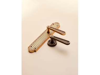 JORDAN | Door handle on back plate Brass door handle on back plate By Dnd
