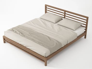 JUN Solid wood king size bed By KARPENTER | design Hugues Revuelta