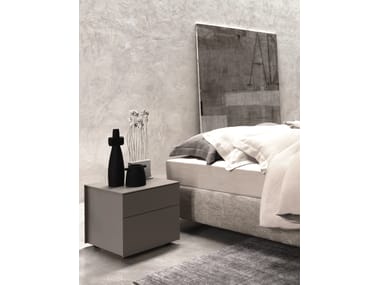 JUTA Wooden bedside table By Flou