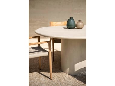 COMO DINING TABLE ROUND Table By Jardinico