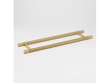 KINTORE Brass pull handle By Lo & Co Interiors