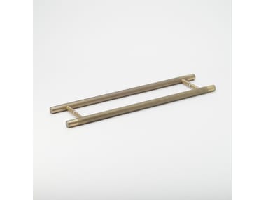 KINTORE Brass pull handle By Lo & Co Interiors