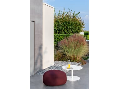 KIPU OUTDOOR Fabric garden pouf with removable cover By Lapalma ...