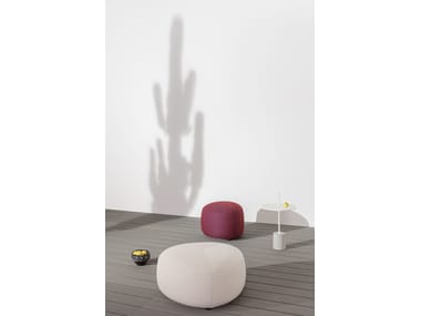 KIPU OUTDOOR Fabric garden pouf with removable cover By Lapalma ...