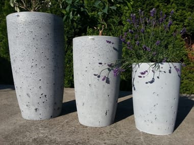 Concrete garden vase / vase HK By betton design Bronislav Javora