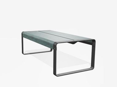 LA SUPERFINE Steel table for public areas By miramondo