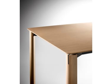 LAGA Table By TREKU | design Silvia Ceñal