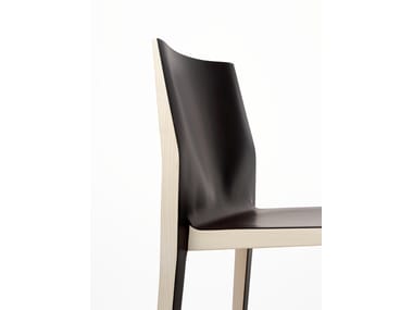 LALEGGERA HIDE LEATHER Chair By Alias | design Riccardo Blumer