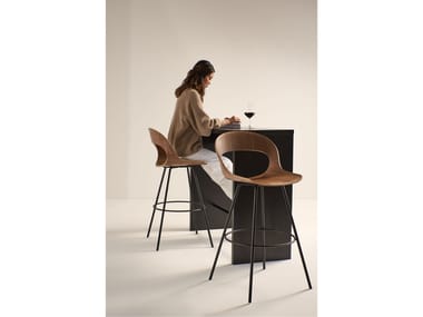 LOTUS Stool By LD Seating