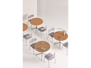 LEA | Fabric chair By INCLASS
