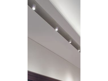 LIGHT CUT Linear lighting profile By Flos