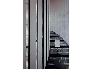 LIGHT High-back reception chair with 5-spoke base By Luxy | design Luxy R&D