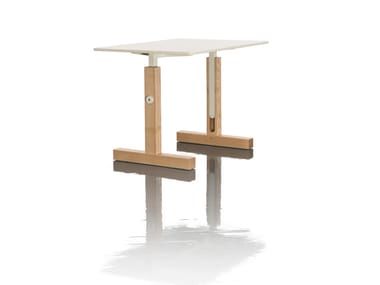 LITTLE BIG Adjustable HPL kindergarten desk By Magis | design Big-Game