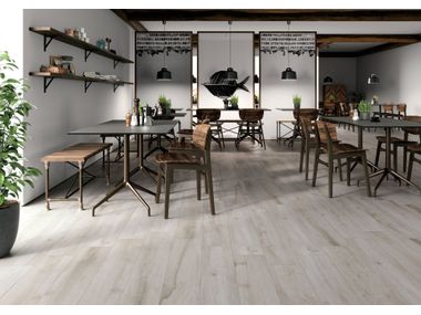 Piso de grés porcelânico com efeito de madeira LIVE By RECER