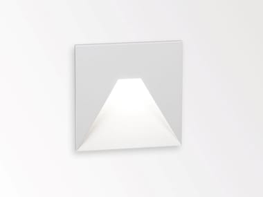 LOGIC W S 930 steplight By Delta Light