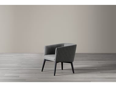 LOLYTA DUE Fabric easy chair with armrests with removable cover By ...