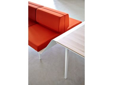 LONGO Meeting table / bench seating By ACTIU | design Ramos&Bassols