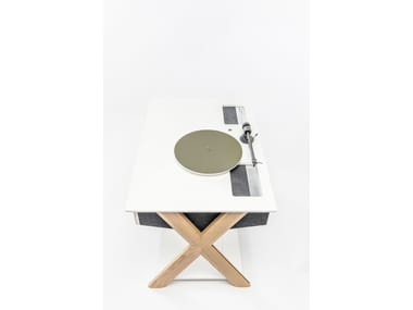 LX X TURNTABLE OAK Speaker By La Boite concept