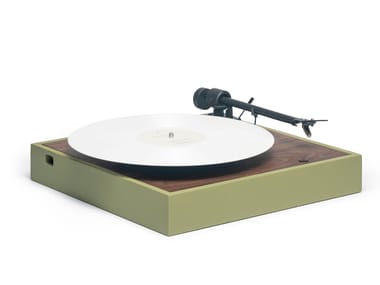 SQUARE SOFT GREEN WALNUT Portable walnut record player By La Boite concept