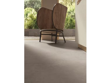 VIS Full-body porcelain stoneware wall/floor tiles By LaFaenza