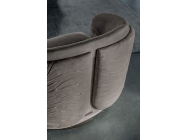 COCOON Armchair By Longhi