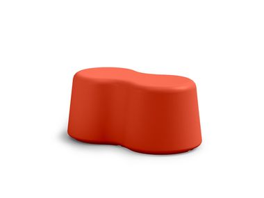 PEANUTS Polyethylene garden bench By Lyxo Design | design Simone Micheli