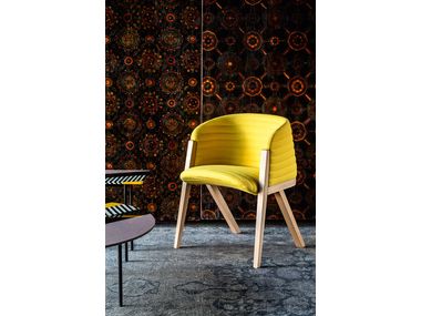 MAFALDA Upholstered chair with armrests By Moroso | design Patricia ...