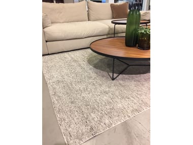 Solid-color rectangular rug MAJESTIC By Angelo
