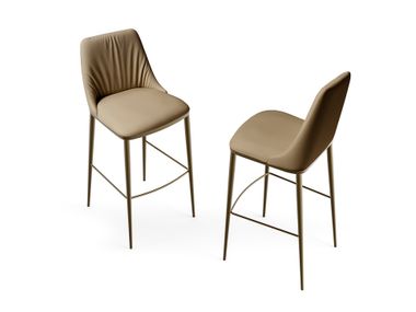 MAX DELUXE High leather stool with back By EFORMA | design Antoy Filips