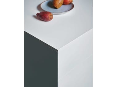 MAXIMA 2.2 - STYLISH FLARE Fitted kitchen with island By Cesar