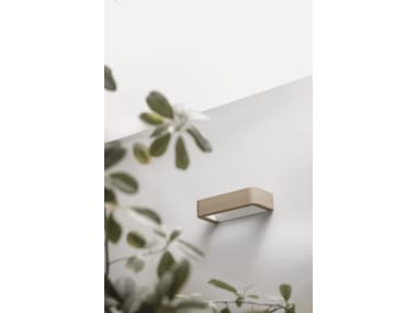 METOO LED aluminium outdoor wall lamp By DIOMEDE