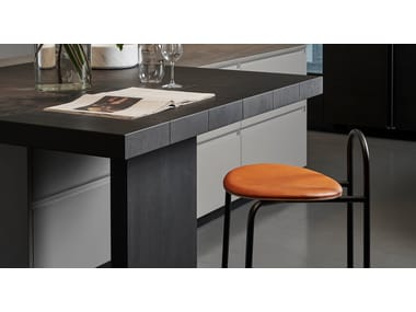 MICHELLE Stool with footrest By SP01