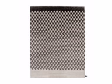 Handmade custom rug MINI INFINI By cc-tapis