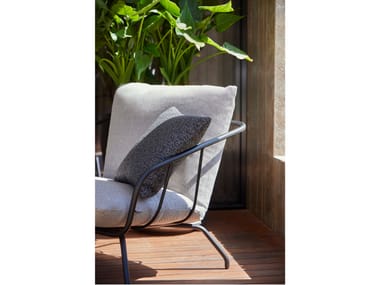 NANSA Sillón de jardín con brazos By MUSOLA | design Santiago Sevillano