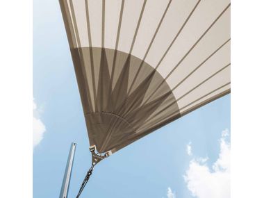 SOLARIA +PLUS Polypropylene shade sail By Maanta