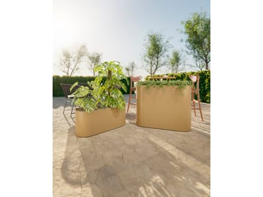 NAKA Office screen By Made Design