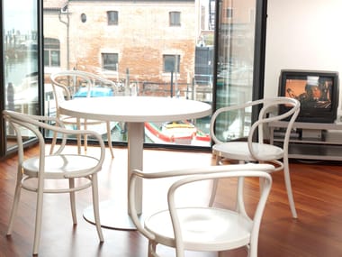 N° 30 | Chair Wooden chair By TON