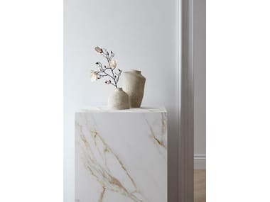 CALACATTA ROMA Neolith wall/floor tiles with marble effect By NEOLITH